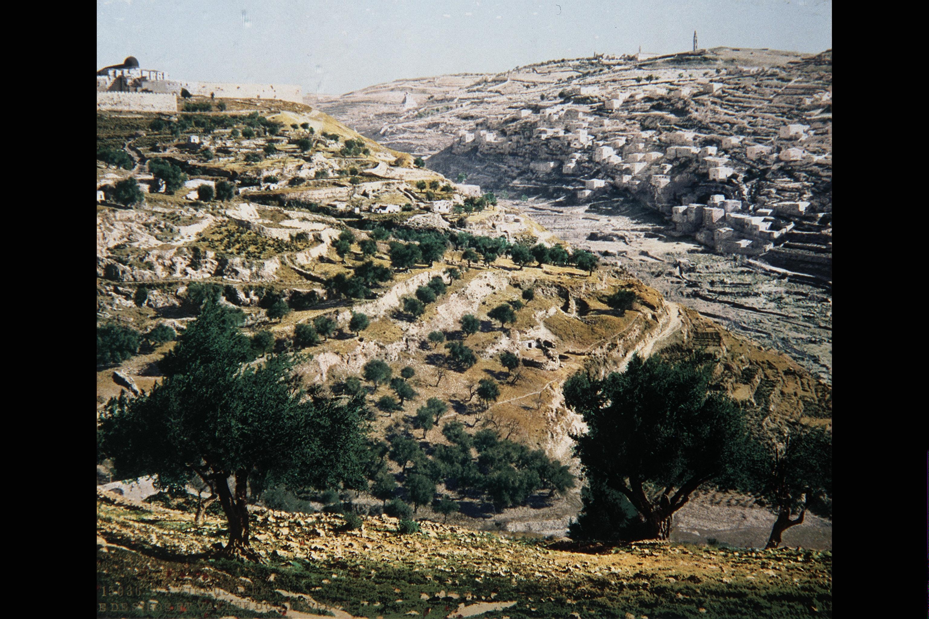 view_of_jerusalem_and_the_surrounding_judean_mountains_photographed_in ...
